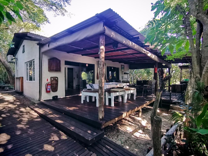 Shengeza Lake Lodge Kosi Bay - Manguzi
