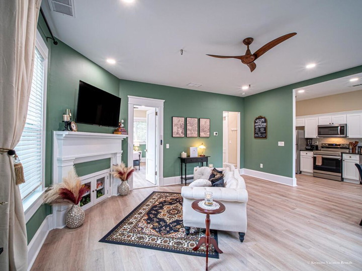 The Marietta Square Manor - Marietta Square - Marietta, GA