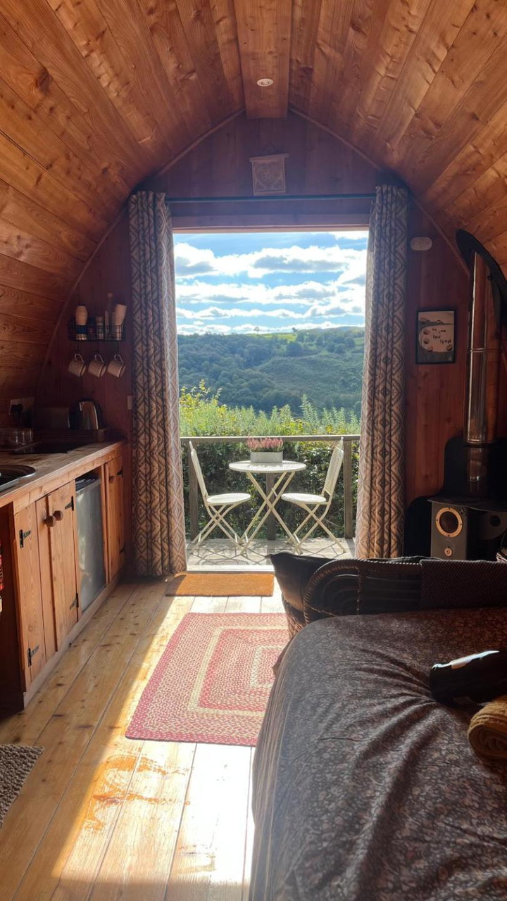 Hillside Hideaway - Hendre-aur Pod - Machynlleth