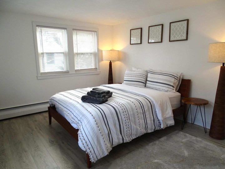 Comfortable 3 Bed Apt In Quiet Neighborhood - Concord, MA