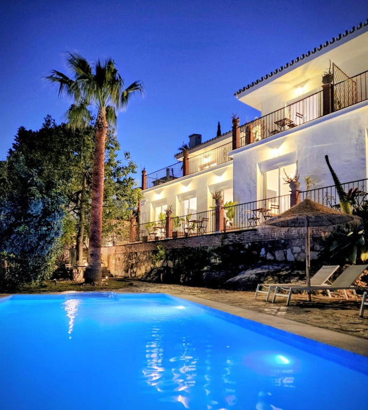 White Village Boutique, Benalmádena - Self Check-in - フエンヒロラ