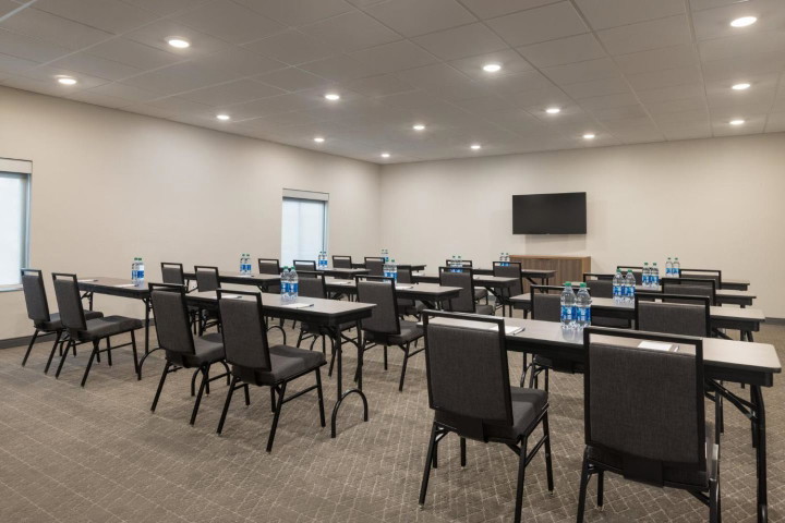 Garner Hotel Idaho Falls Southwest By Ihg - Idaho Falls, ID