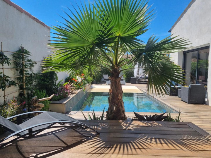 La Chambre Côté Piscine - Saint-Laurent-d'Aigouze