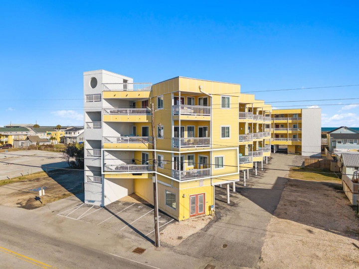 Beach Harbour 11 At The Carolina Beach Boardwalk Villa - Carolina Beach, NC