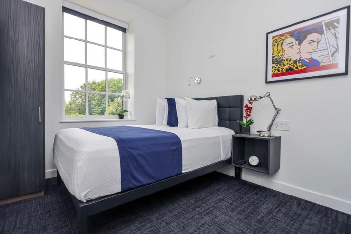 Stylish Studio In Historic Boston - Everett, MA