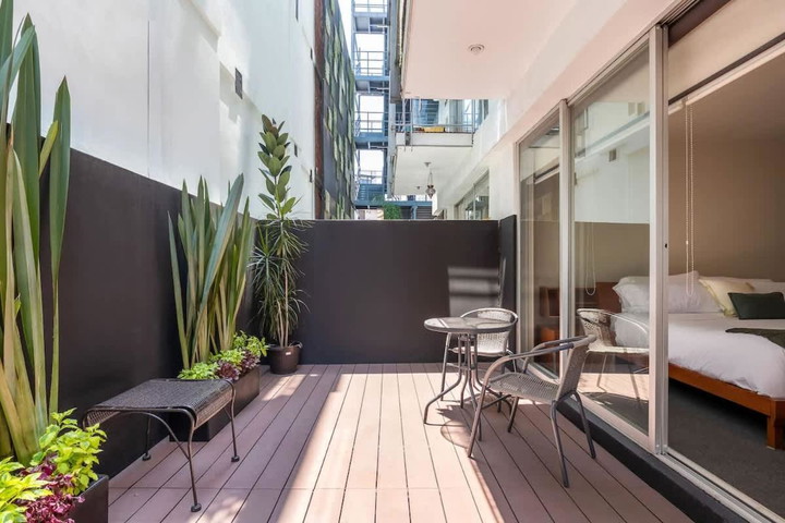 Chic 2br Condo In Condesa Steps From Parque Mexico - Mexiko-Stadt