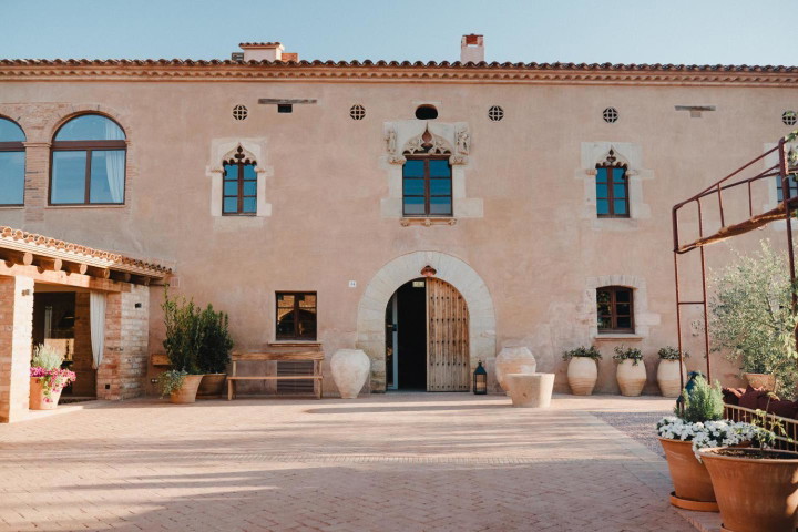 Hotel-masia Can Farrés - Martorell