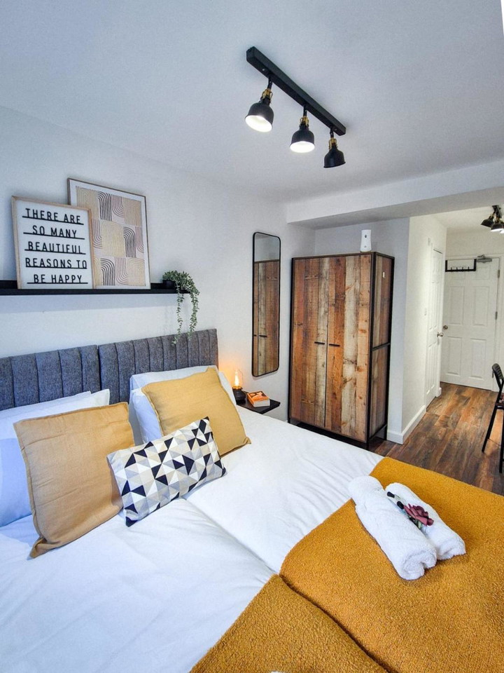 Modern Central Flat With Garden & Parking - Southampton