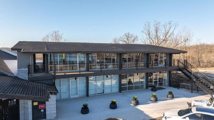Luxury Apt On Bagnell Dam Blvd! - United States