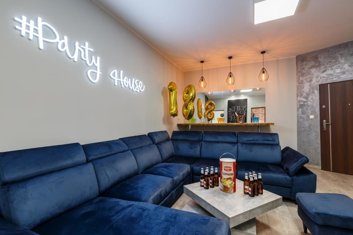 #Partyhouse Poznan - Poznań