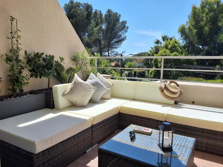 Grand Studio Avec Terrasse Près De La Mer - Agay