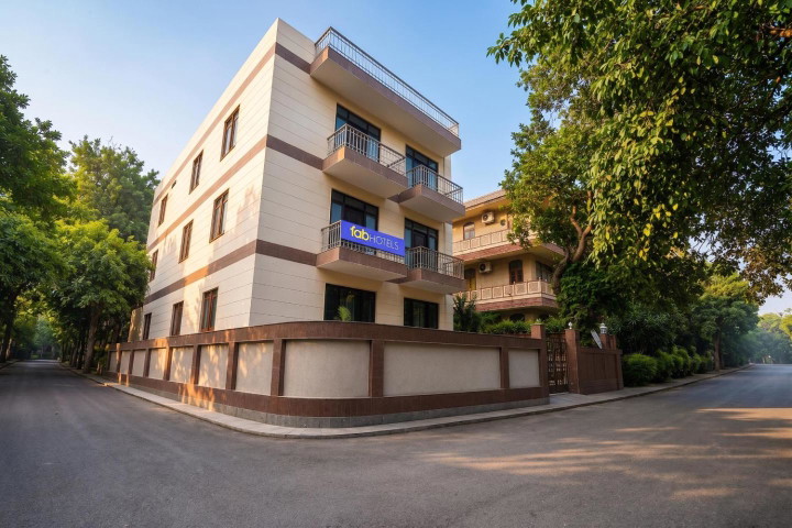 Fabhotel Tulip Inn Residency - Mayom Hospital, D-block, 19 - Gurugram