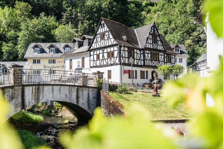 Landgasthof Zur Burg Grenzau - Bad Ems