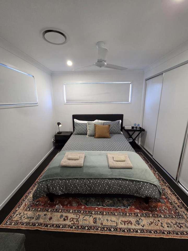 Private Room With Queen Bed & Bathroom - Brisbane