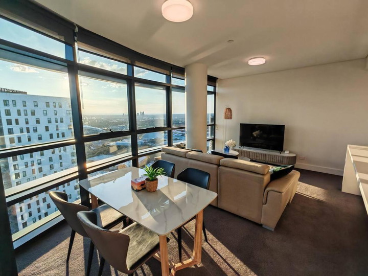 Top Floor Apartment In Sydney Olympic Park - Strathfield