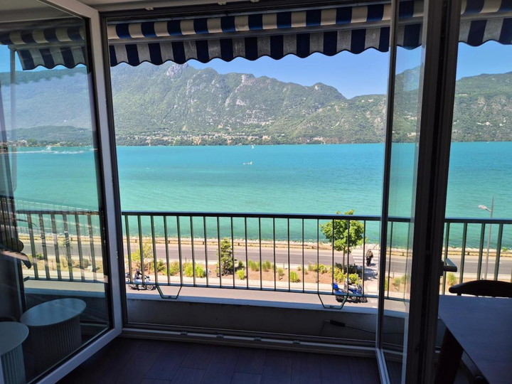 Best Lake View Modern Apartment - Chambéry