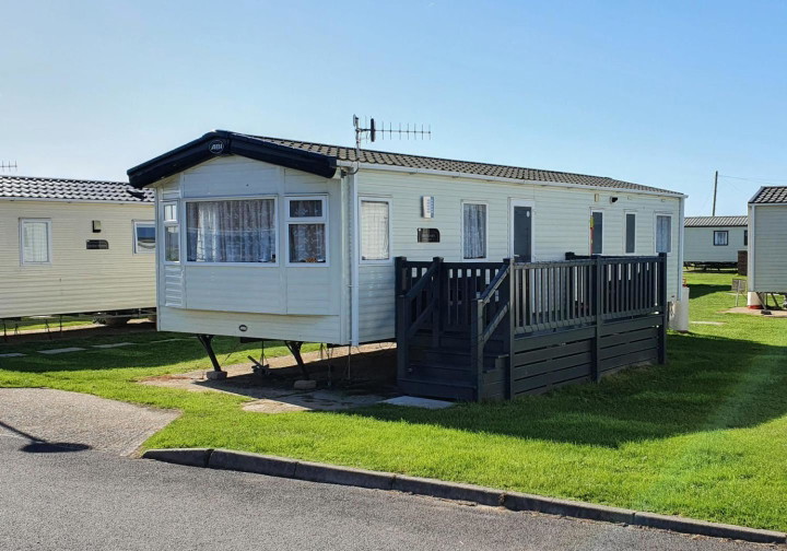Luke's Hideaway, West Sands Holiday - Emsworth
