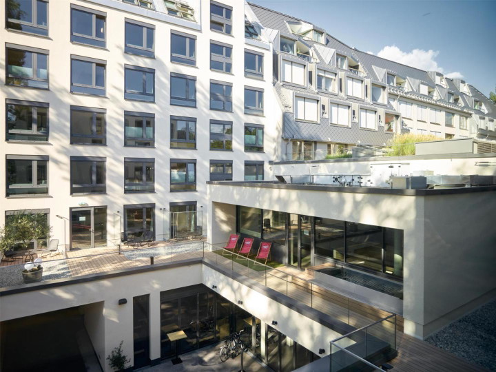 Schwabinger Wahrheit By Geisel - Munich