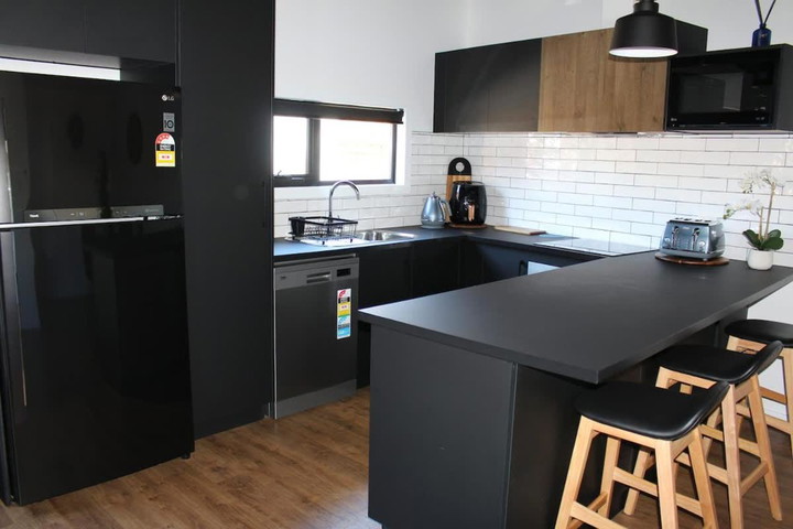 Cbd Elizabeth St Modern Townhouse - Secure Parking - Launceston