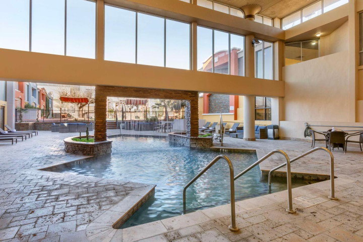 Comfort Inn & Suites El Paso I-10 Airport Area - El Paso, TX