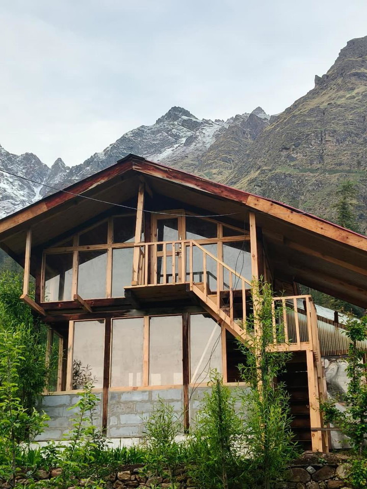 Mysterious Kutla Cottage,kutla, Tosh - Tosh
