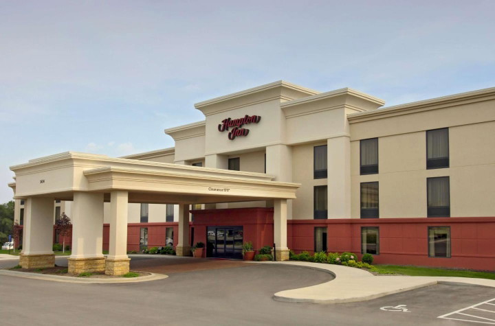 Hampton Inn Dubuque - Dubuque, IA