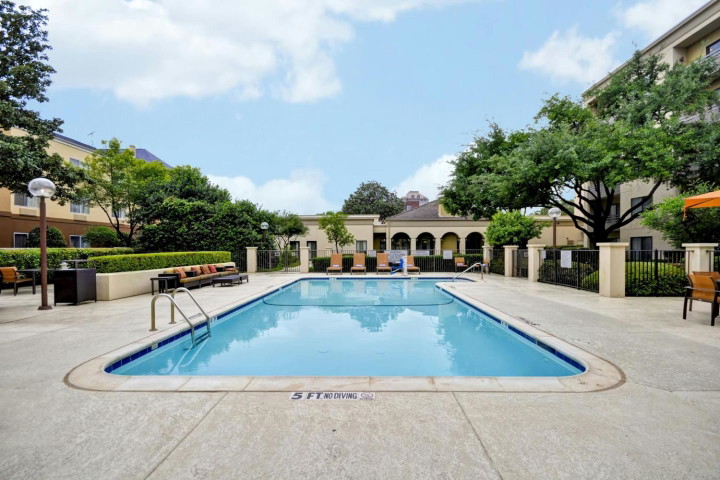 Fairfield Inn & Suites Dallas Medical/market Center - Highland Park