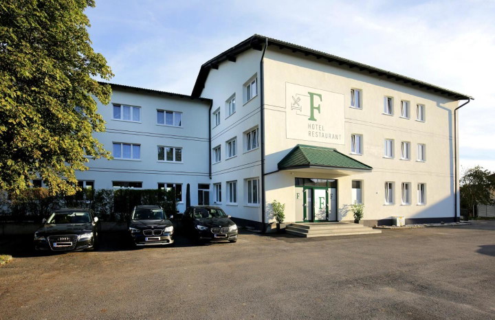 F Hotel 24h Check-in - Wels