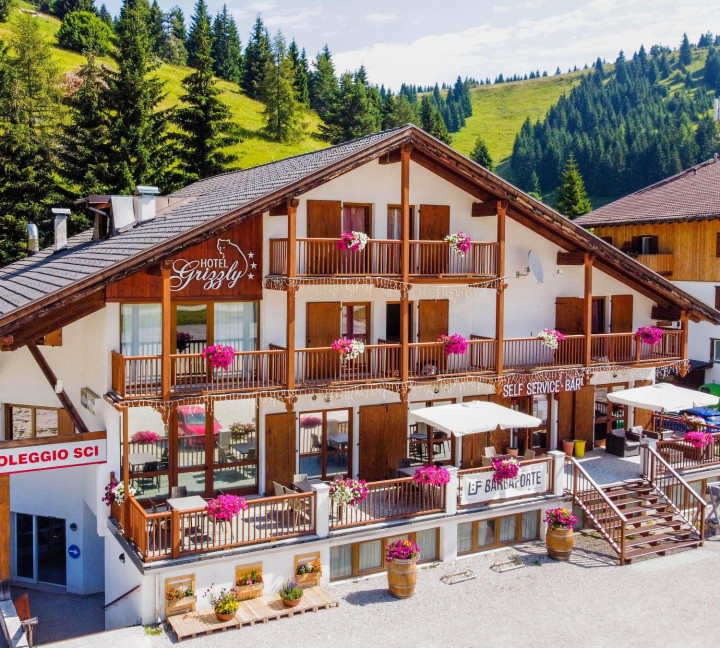 Hotel Grizzly "Ski-in Ski-out" - Folgaria