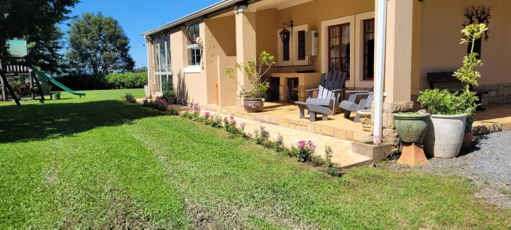 Rerooted Permaculture Farmstay - Howick