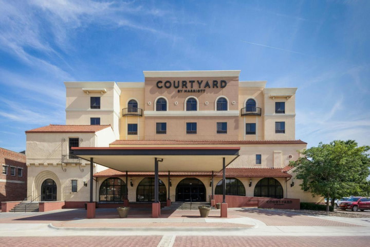 Courtyard By Marriott Wichita At Old Town - Wichita, KS