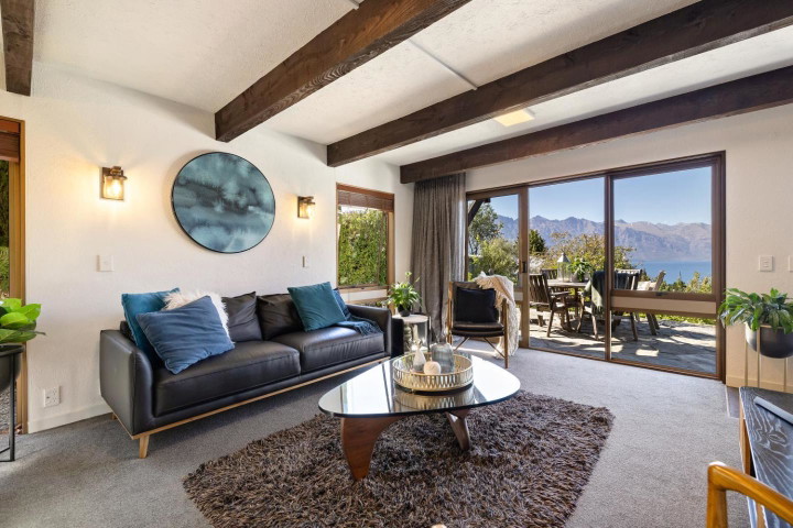 Walk To Town 39b Alpine Chalet - Queenstown
