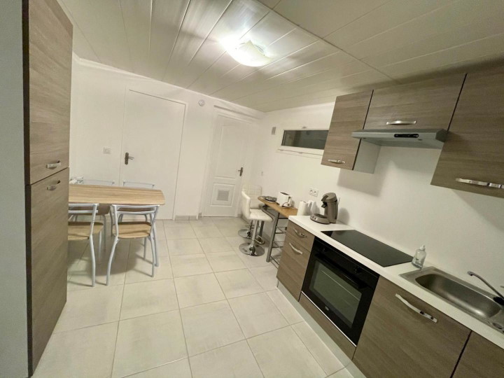 Appartement Dans Maison à Corbelin Proche Walibi - Rhône-Alpes