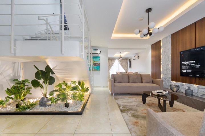 Oniru Vi 4 Bed 4 Bath, Self Compound, 5g Fast Wifi, Free Parking - Lagos