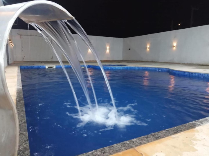 Casa Com Piscina, Hidromassagem E Churrasqueira. - Brazil