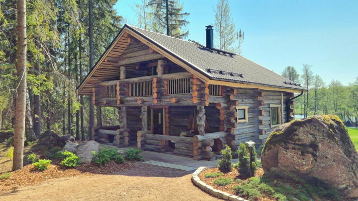 Villa Kaunisvirta - Pyhtään kirkonkylä