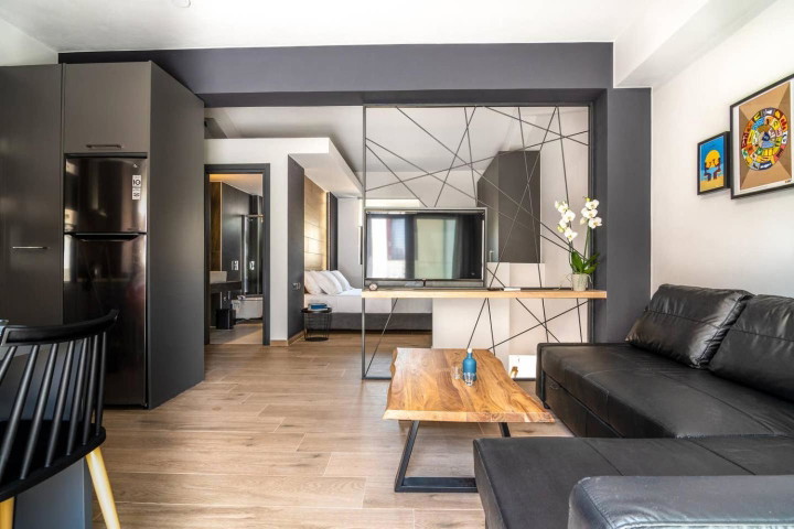 Mos Luxury City Suites - The Loft - Chania