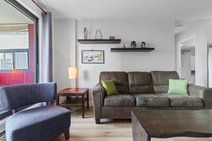 Suite Near Downtown, Bmo, Stampede, Free Parking - Calgary