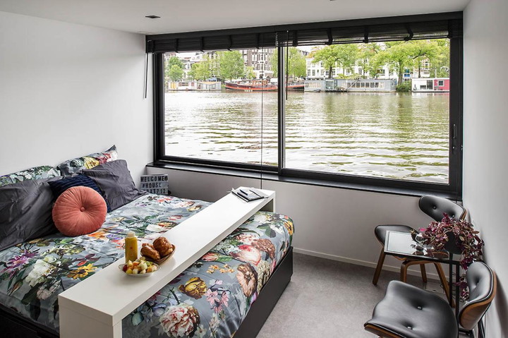 Houseboat Amsterdam - Room With A View - Amsterdam