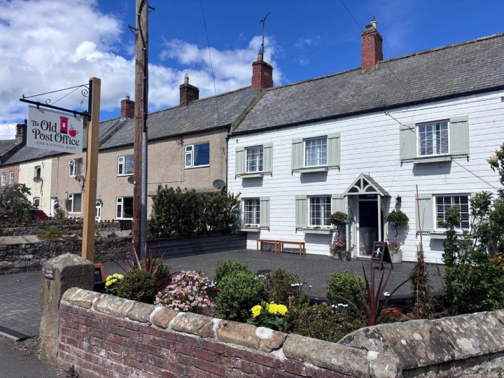 The Old Post Office - B&b And Coffee Shop - Otterburn