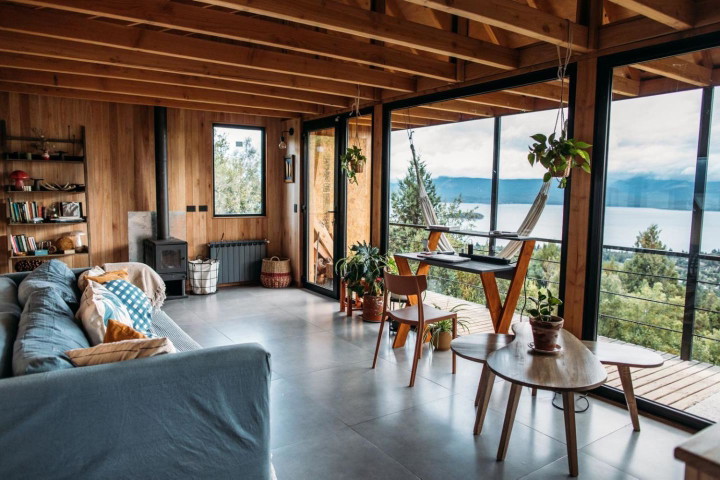 Mountain Cabin Overlooking Lake Nahuel Huapi - Argentina
