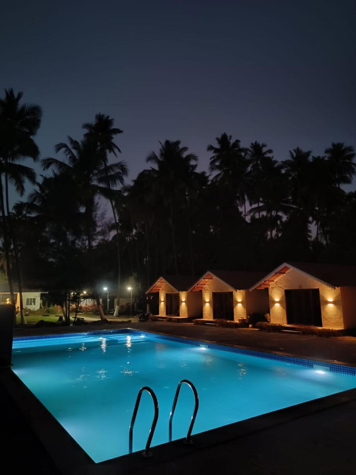 Palm Paradise Resort - Maharashtra