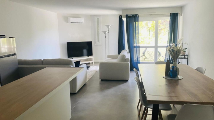 L'écrin Des Alpilles Appart 6 Personnes Avec Climatisation Y Compris Dans Les Chambres - Les Baux-de-Provence