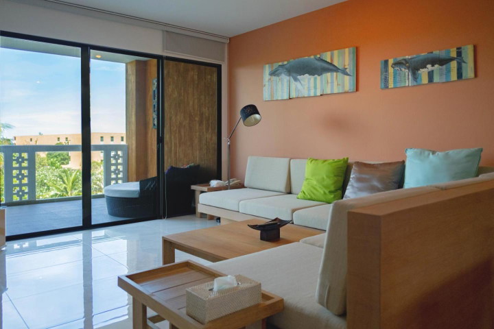 20 Min From Hua Hin - Tide & Tail 2br Beachfront Condo Baan Chaan Talay - Cha-am