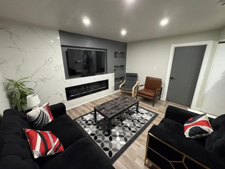 Cozy 3-bedroom Basement Suite With Private Entrance - Winnipeg