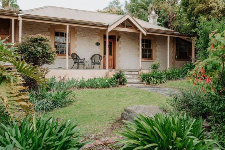 Cole-brook Cottage Historic House - McLaren Vale