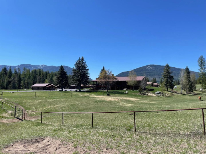 Glacier Homestead - Montana
