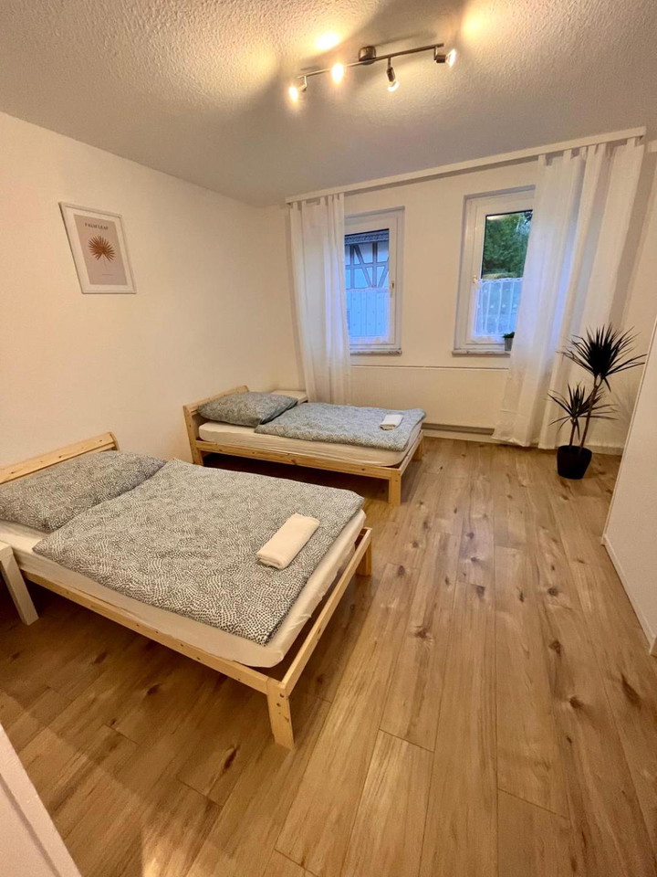 Monteurunterkunft Simmershausen Bei Kassel Einzelbetten, Parken, Waschen, Wifi - Kassel