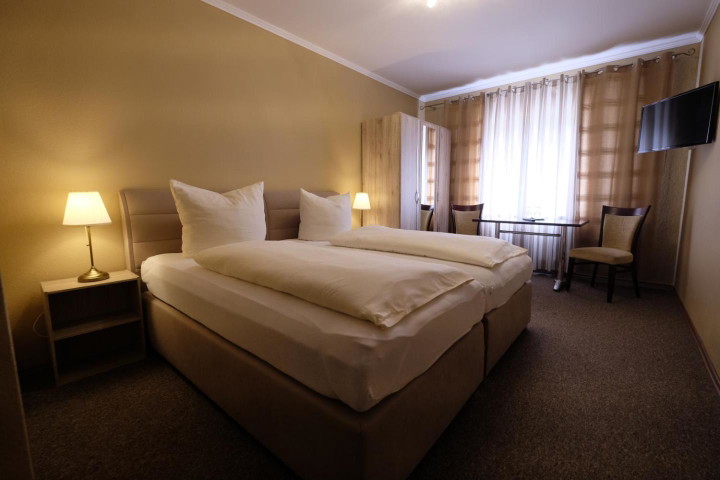 Hotel Grüner Kranz - Büdelsdorf