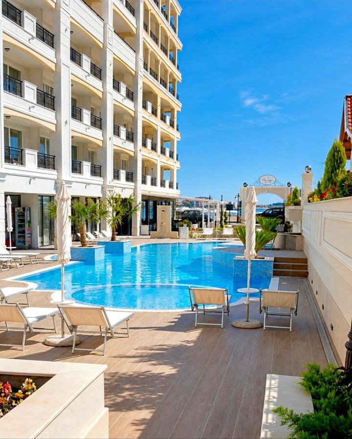 Elegant Beachfront Apartments At Spa Hotel - Pomorie
